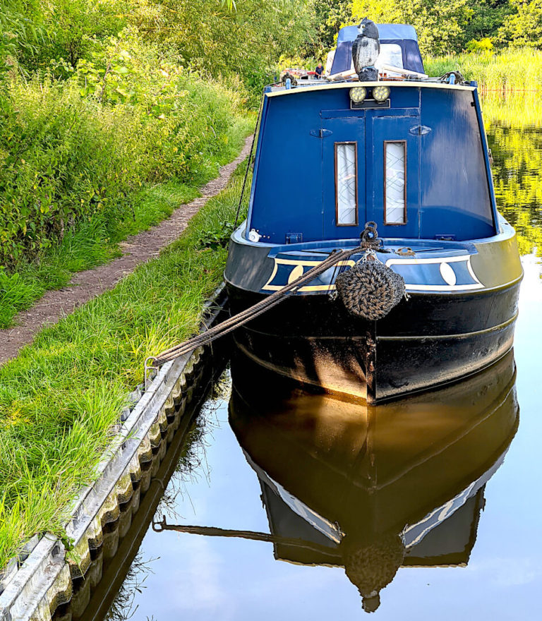 Narrowboat Rental Destination: British Canals - The Busy Boater