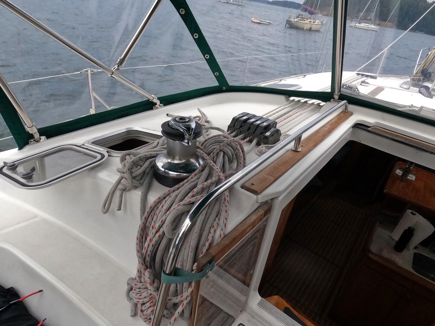 Yacht Rental Review: Jeanneau 43 DS - The Busy Boater
